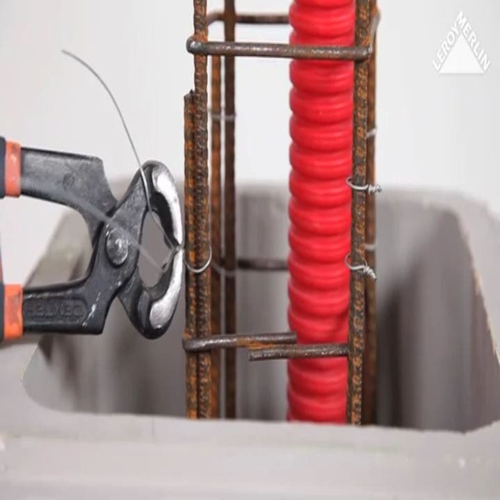 Comment monter des piliers de portail ? | Leroy Merlin